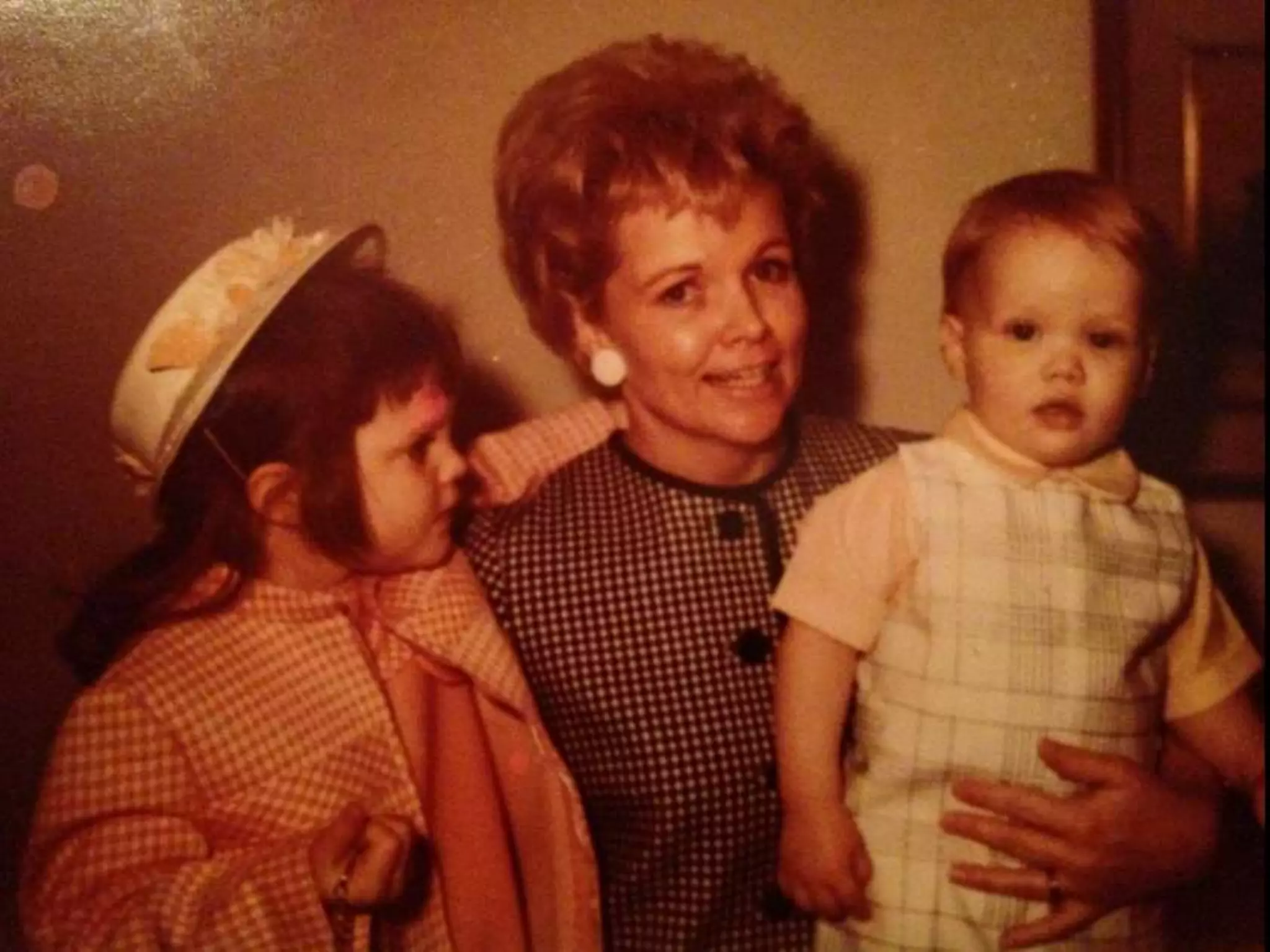 Kim Hanks Dun Holy Holy Holy Funeral Service Picture Show | PPSX