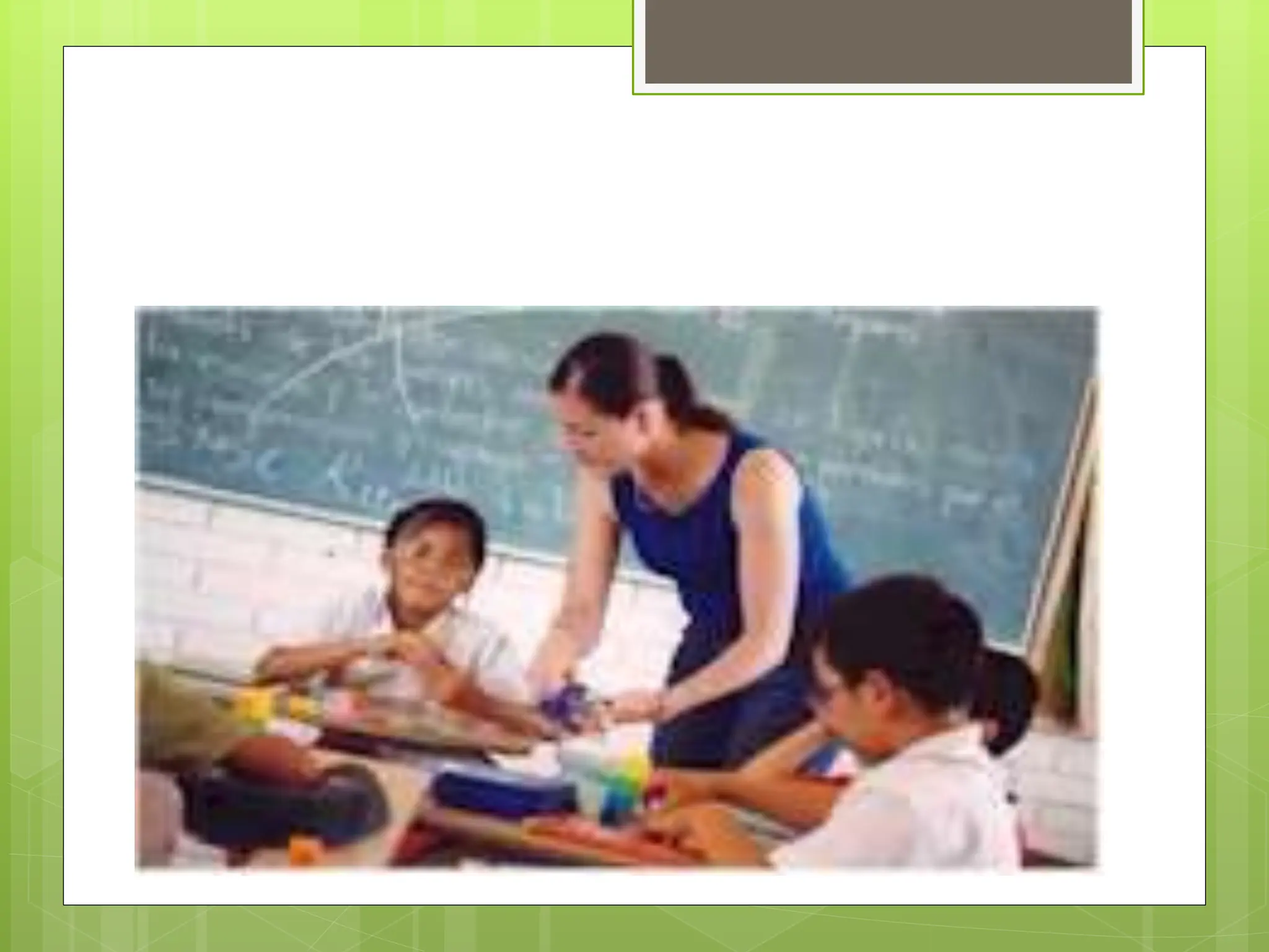 LA EDUCACIÓN PARA LA POBLACIÓN ESCOLAR.pptx