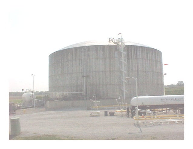 Large Scale Ammonia Storage and Handling.pdf