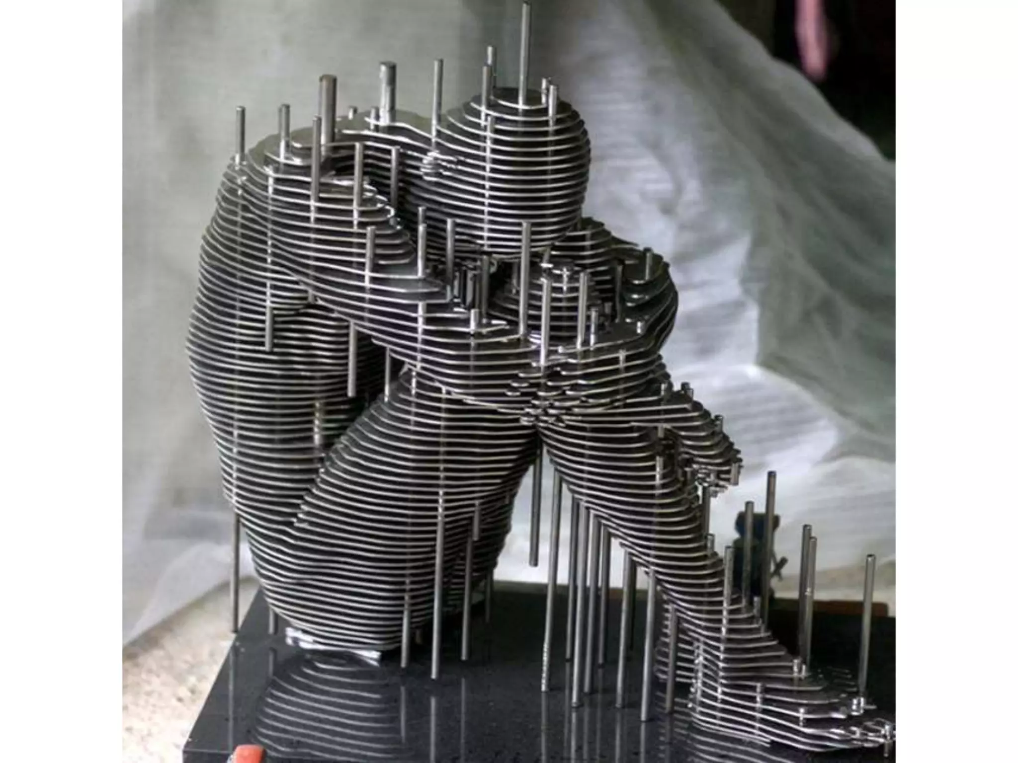 Layered metal sculpture by park chan girl | PPT
