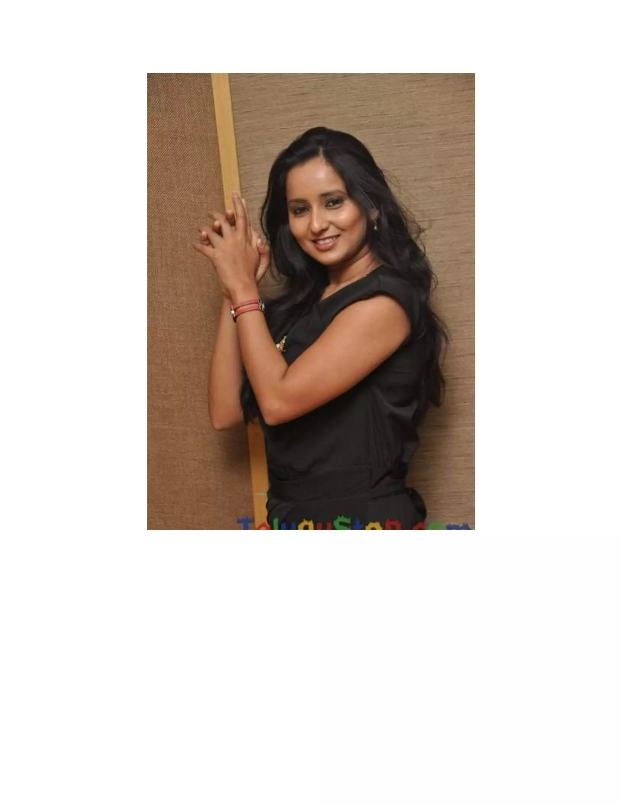 Ishika Singh Hot Pics | PDF