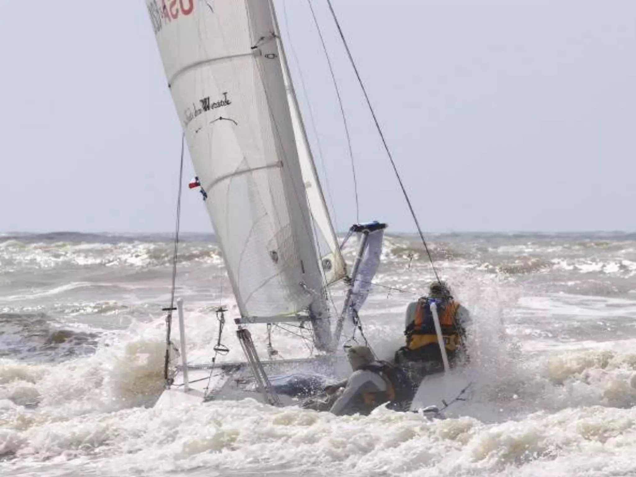 Long distance beach catamaran racing | PPT