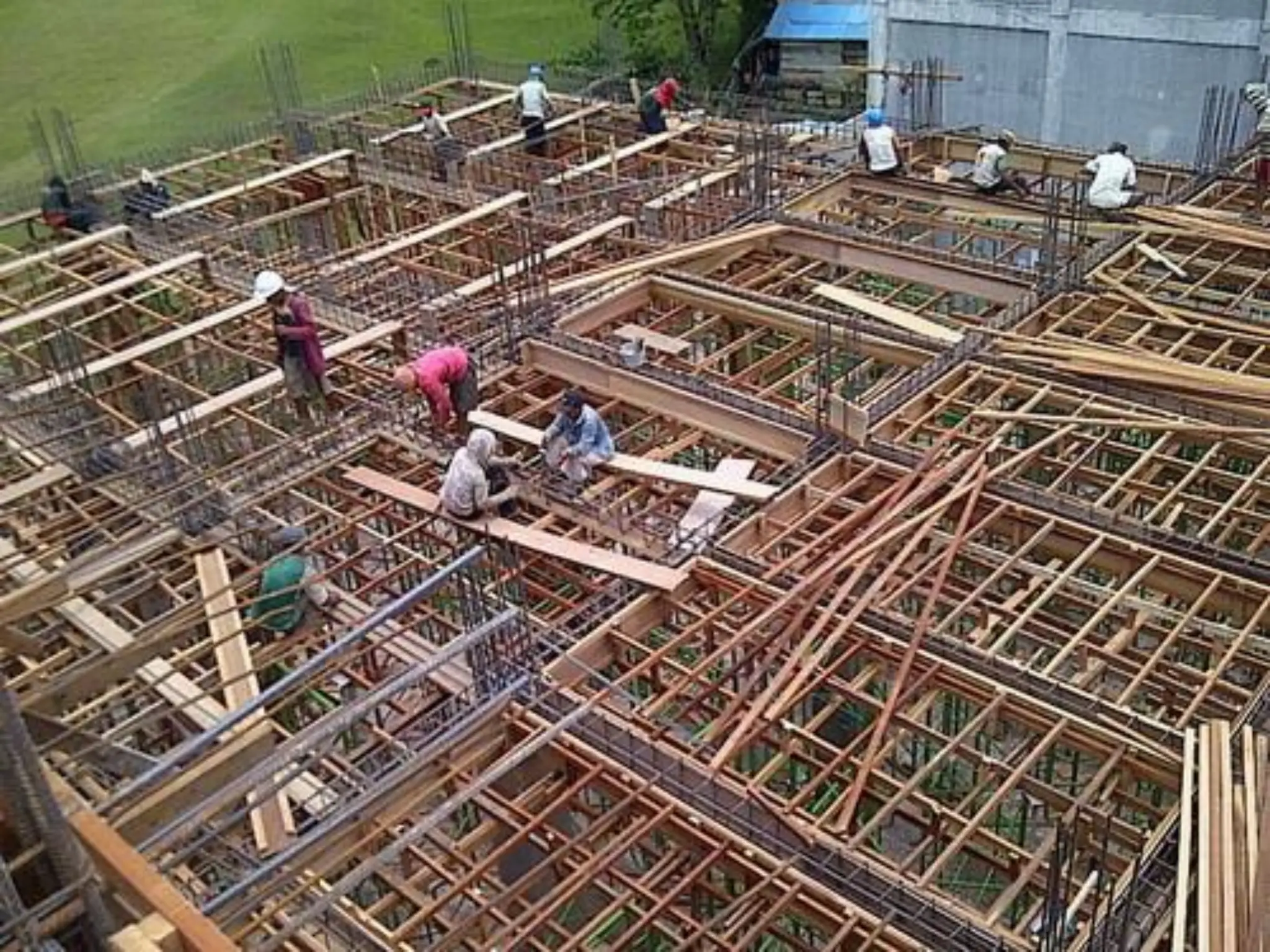 Struktur dan Konstruksi Arsitektur : Balok dan Plat Lantai Bangunan ...