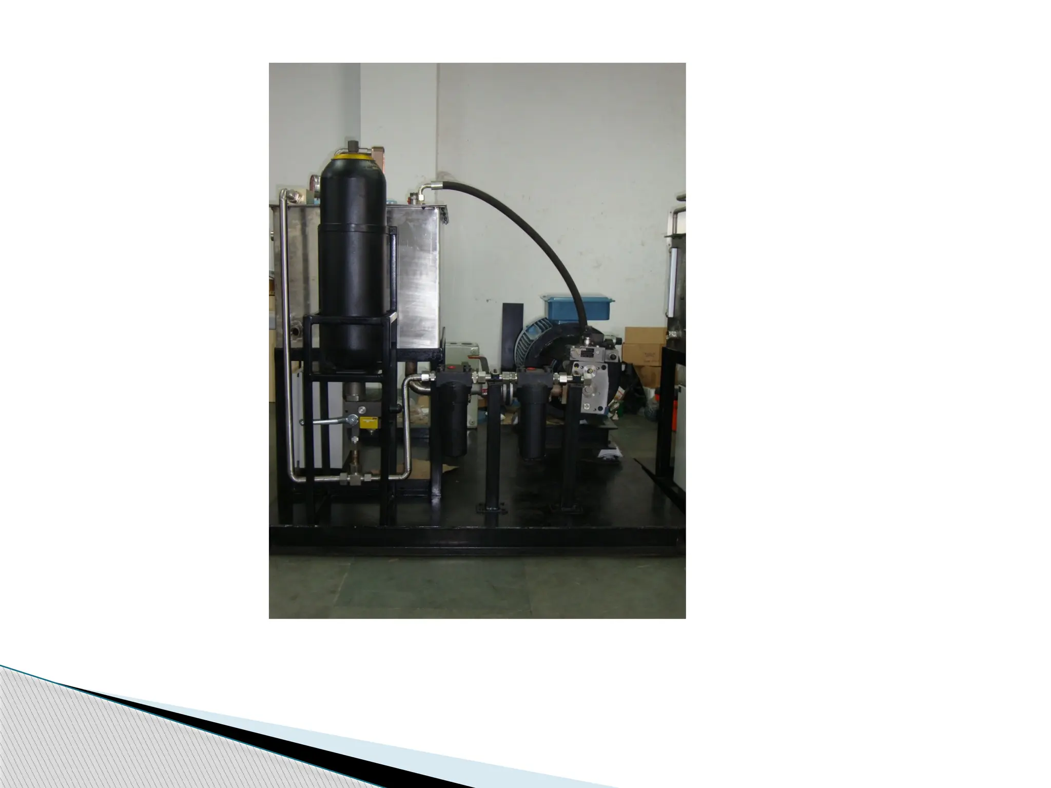 Main Rotor Actuator Test Rig - Neometrix.pptx