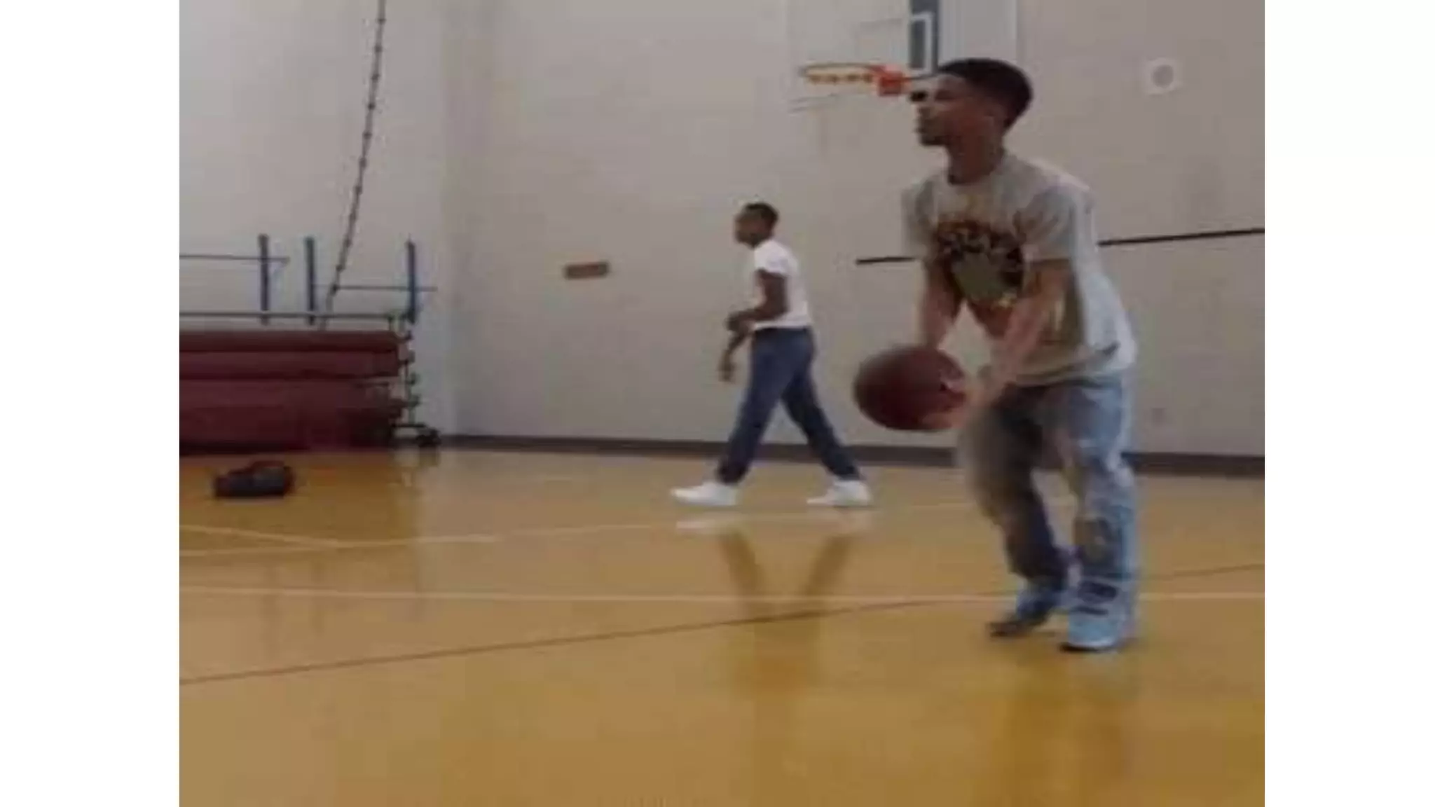 Manipulative Movement Skills:Throwing, Catching and Dribbling | PPTX