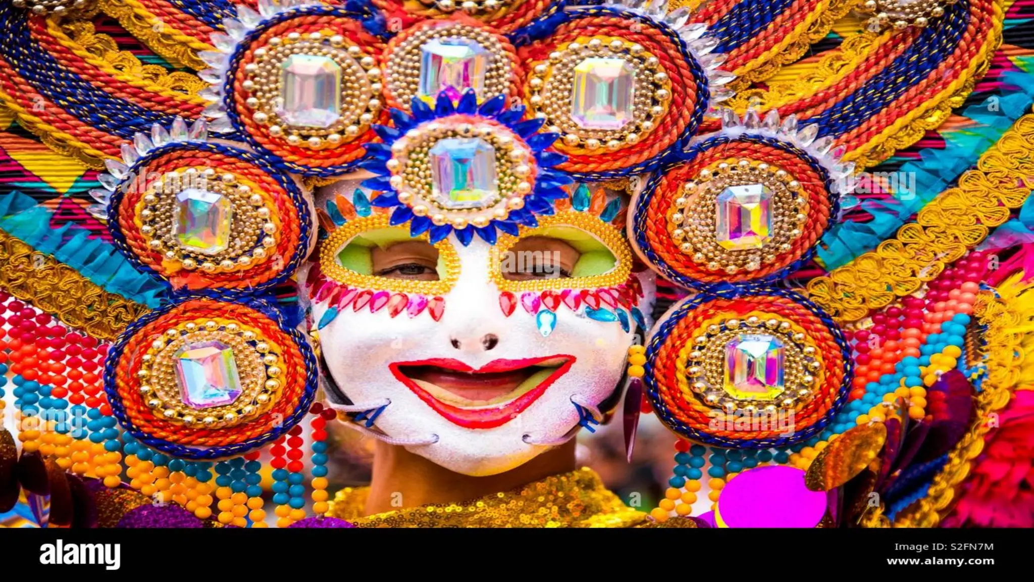 FOURTH QUARTER TOPIC: MASSKARA MAKING-PPT.pptx
