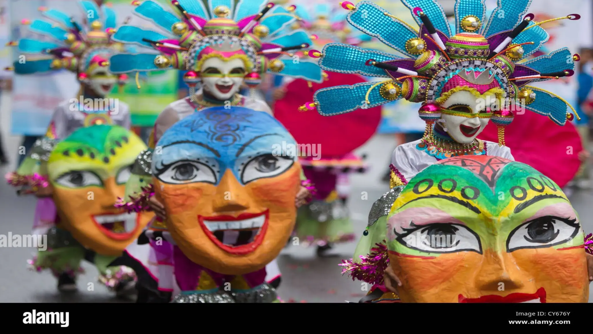 FOURTH QUARTER TOPIC: MASSKARA MAKING-PPT.pptx