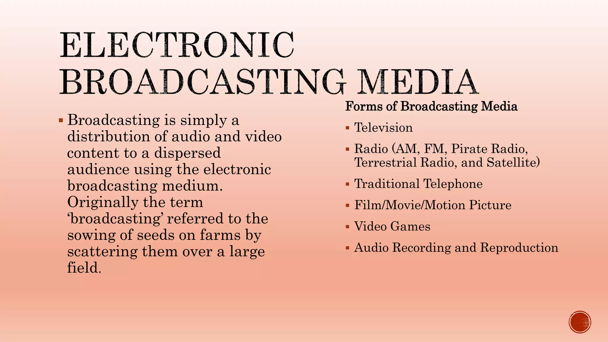 MASS MEDIA AND MASS MEDIA EFFECTS (G1 VYGOTSKY).pptx