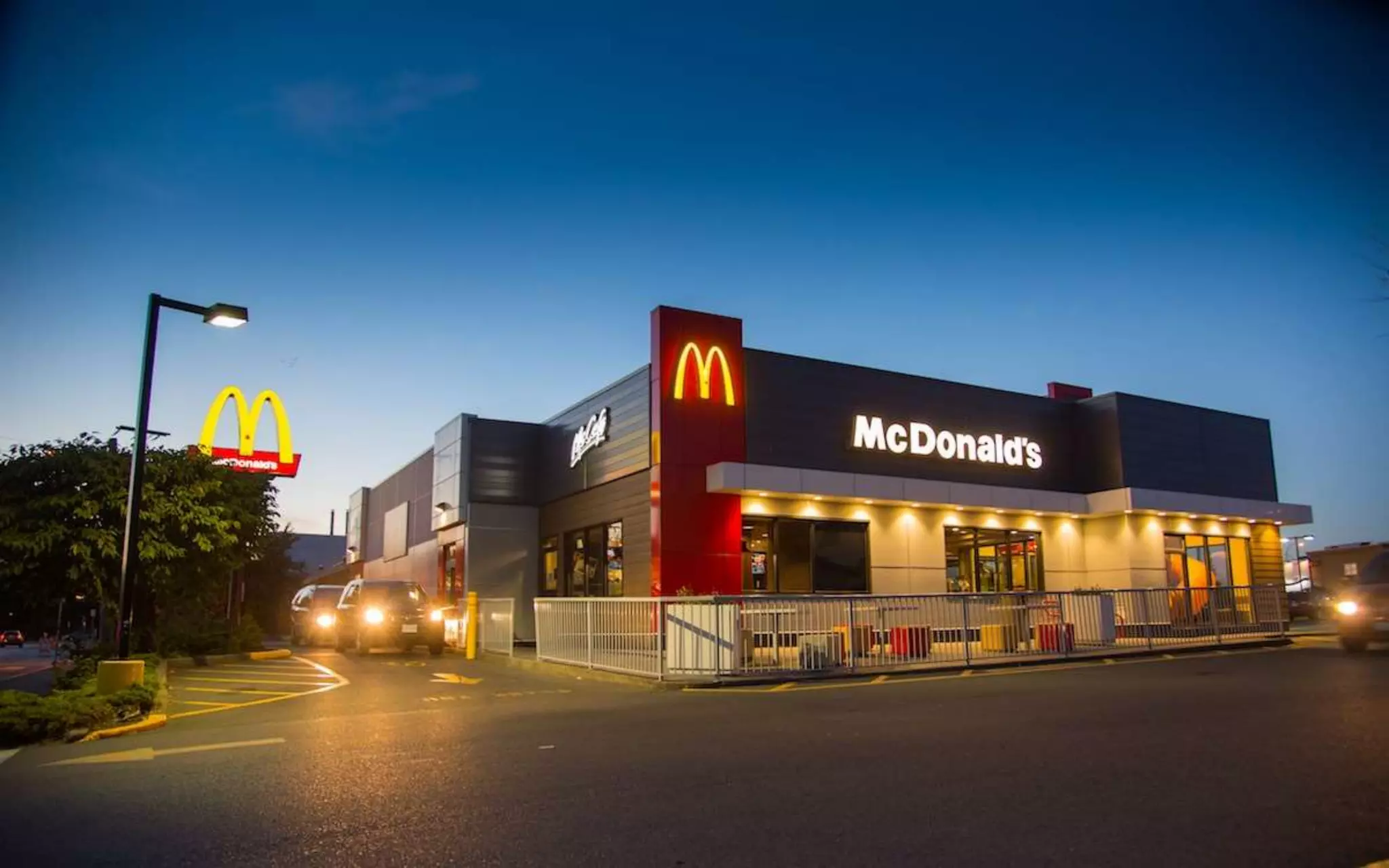 Mcd's story081215 | PPTX