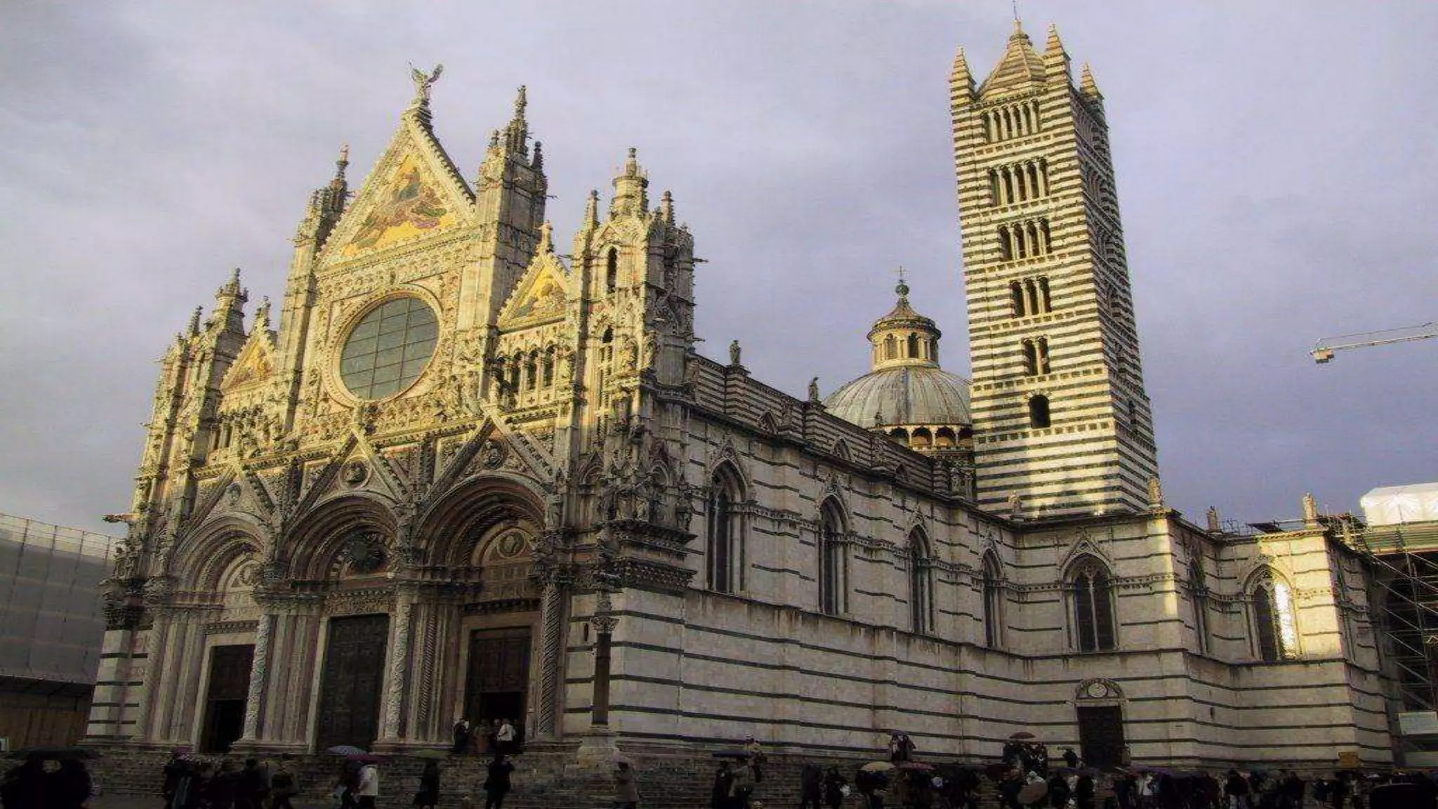 Medieval/Middle Ages Architecture | PPTX | Christianity | Religion ...