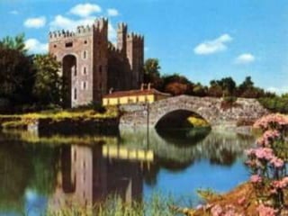 Medieval castles | PPTX