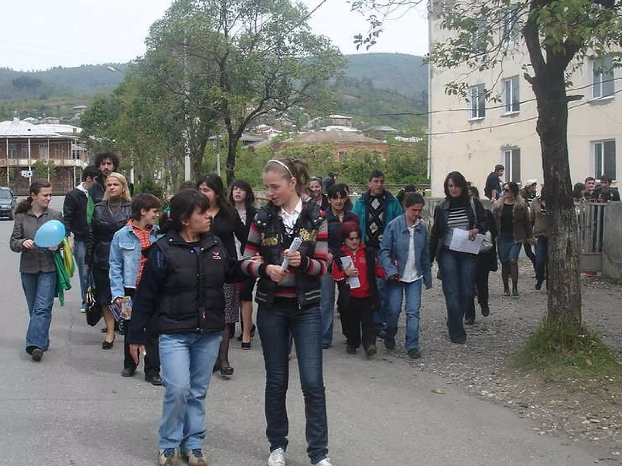 Megobristvis gawvdili xeli | PPT