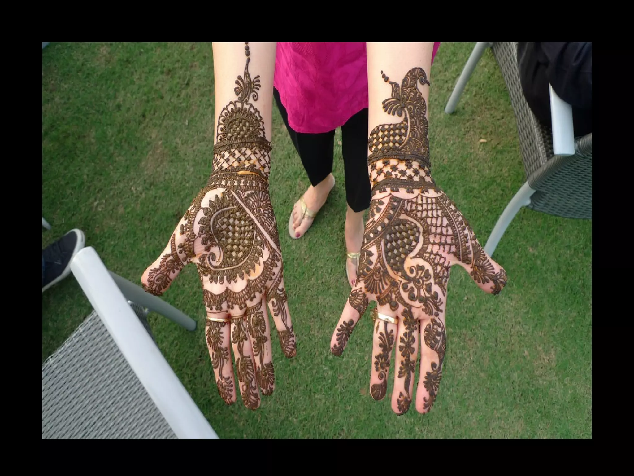 Mehndi traditional henna | PPT