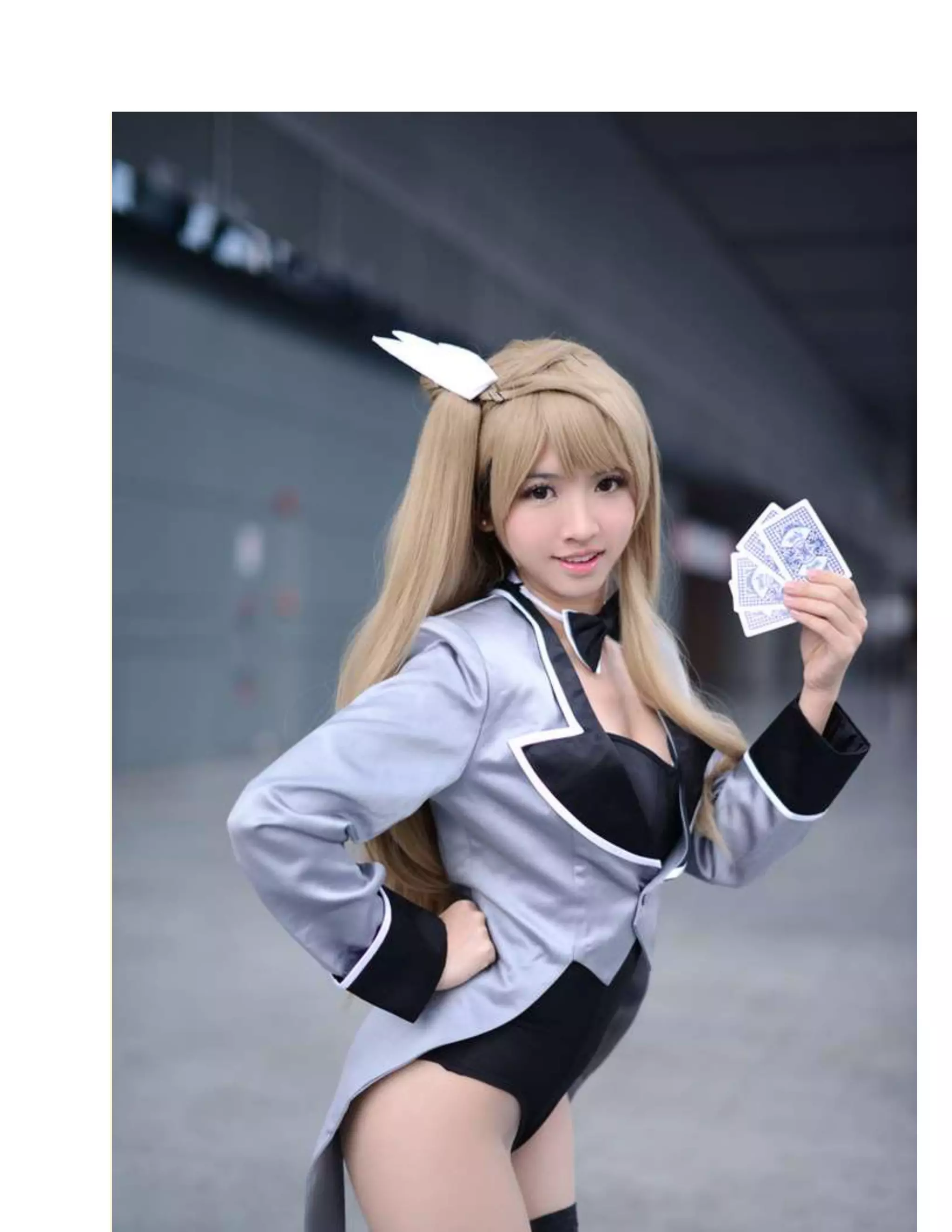 Mien man voi doi chan dai voi cosplay minimi kotori trong love live | PDF