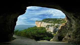 Natural Features - Caracteristicas Naturales | PPT