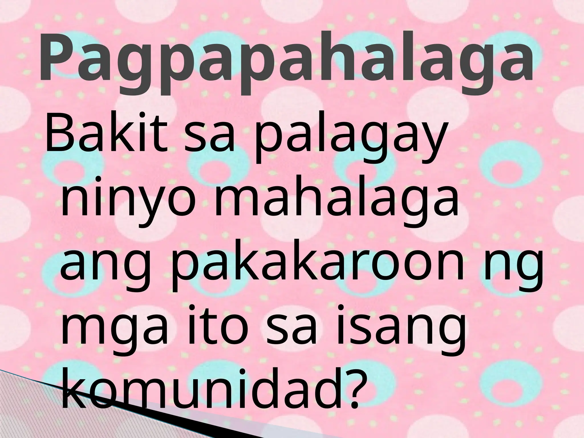 Natutukoy ang bumubuo sa komunidadidad.pptx