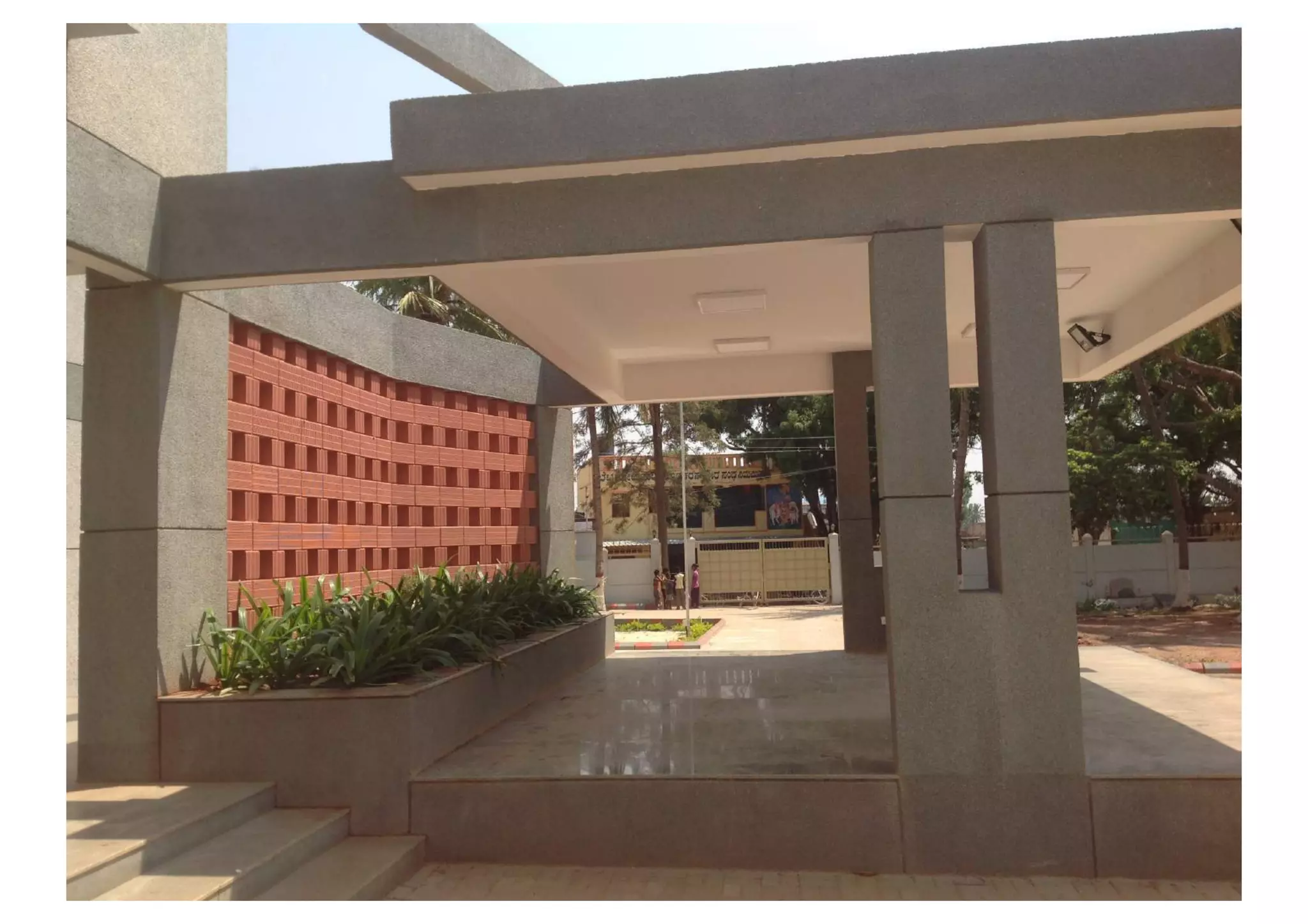 Grit Wash Plaster at School Building in Bangalore. www ...