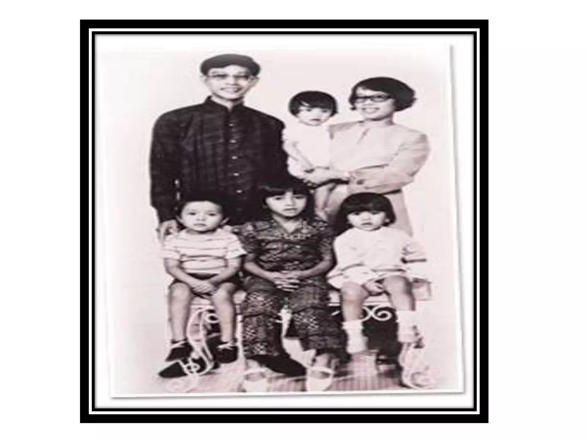 Nik safiah karim | PPTX