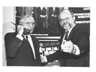 NOKIA _the connecting people | PPT