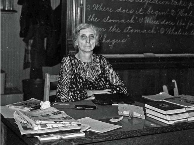 Old vs new school | PPTX | Educational Assessment | Education