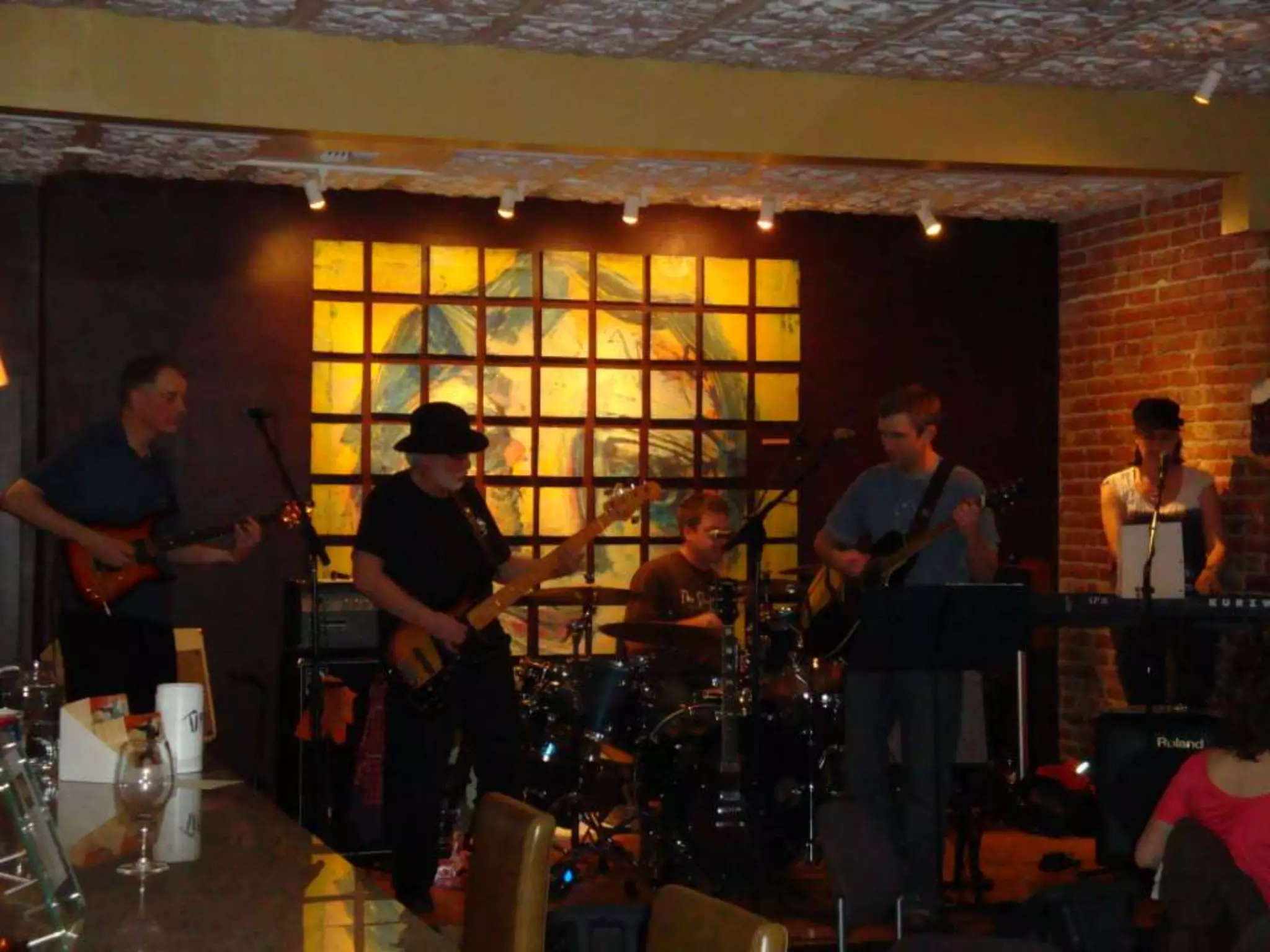 Orange Fight @ Walla Faces | PPTX