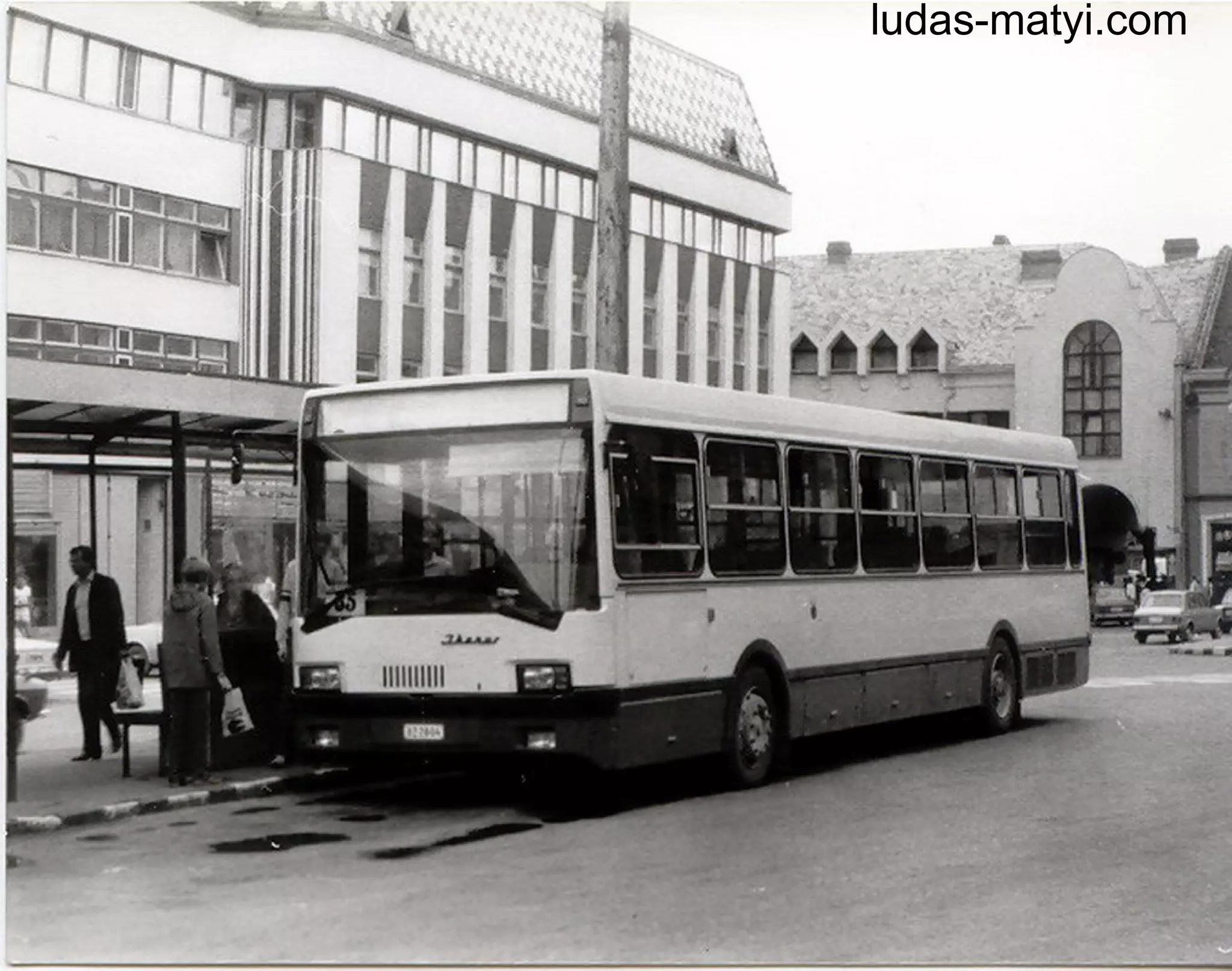 Pecs Busz History | PPT