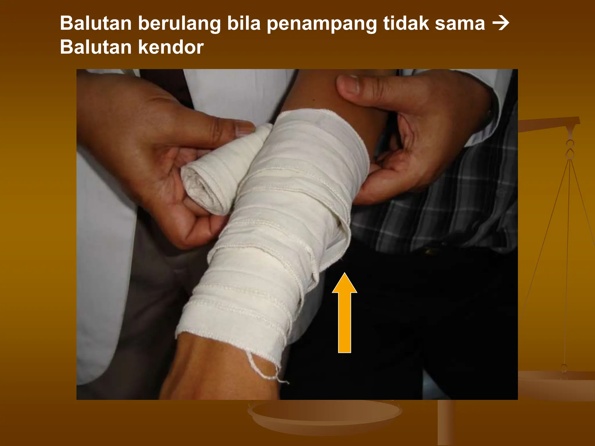 PEMBALUTAN & PEMBIDAIAN, pertolongan pertama | PPT