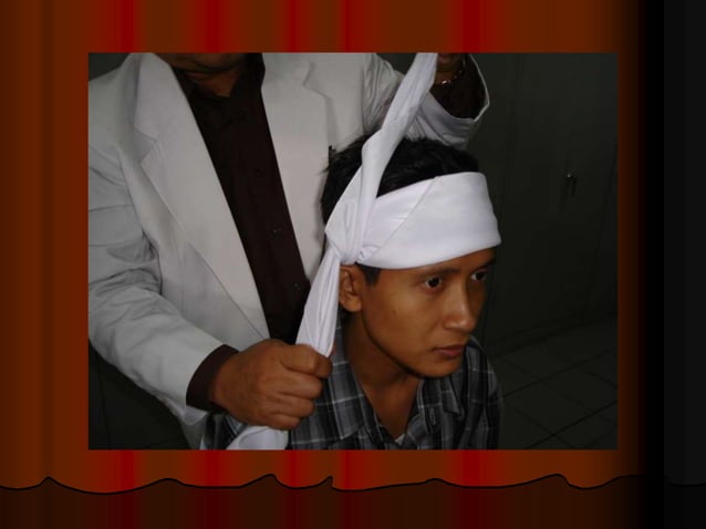 PEMBALUTAN & PEMBIDAIAN, pertolongan pertama | PPT