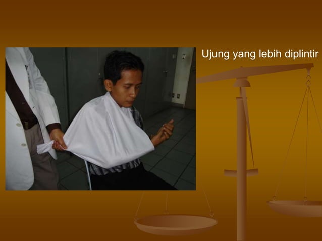 PEMBALUTAN & PEMBIDAIAN, pertolongan pertama | PPT