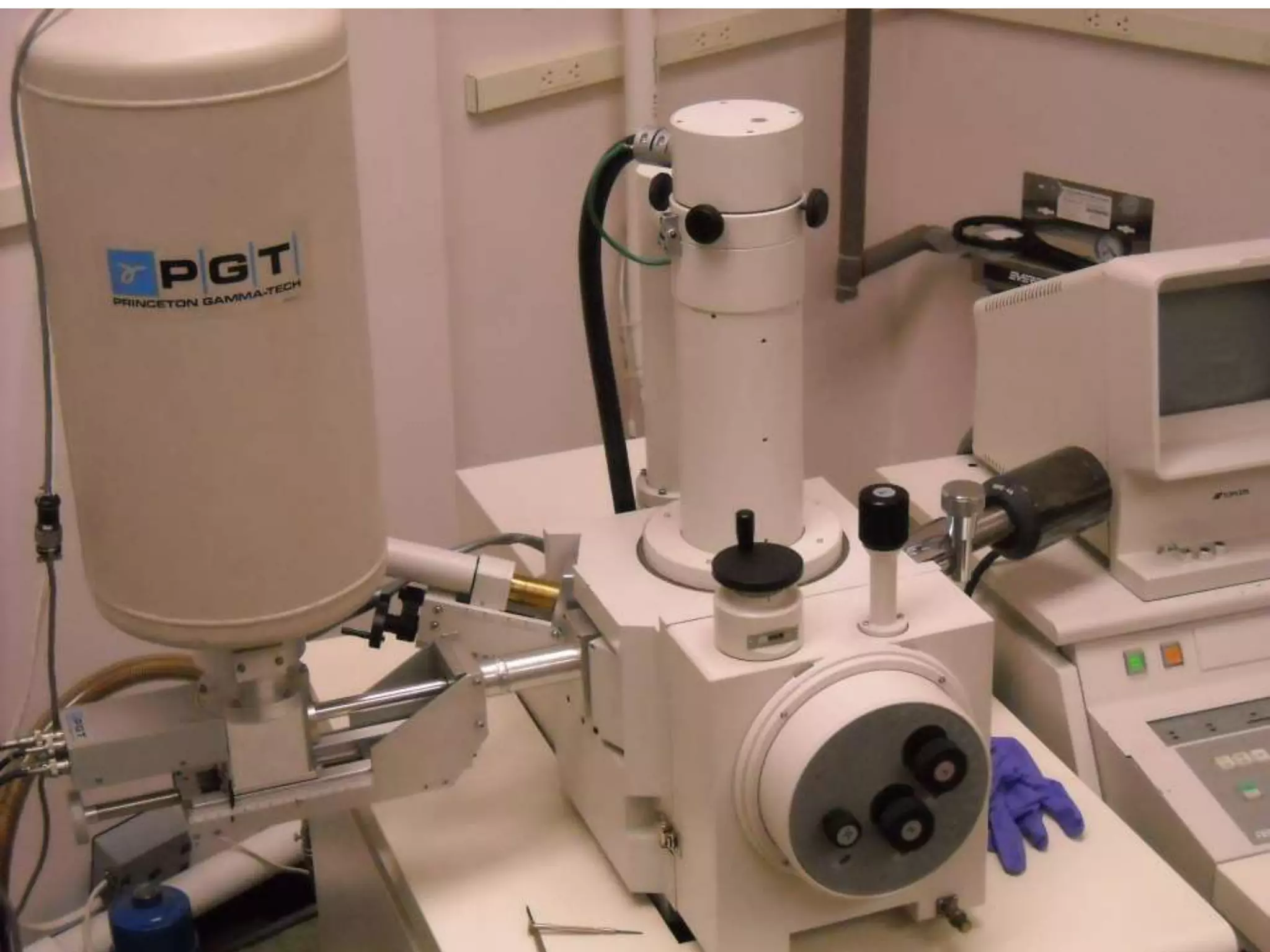 Pengujian material menggunakan SEM-EDX | PPTX