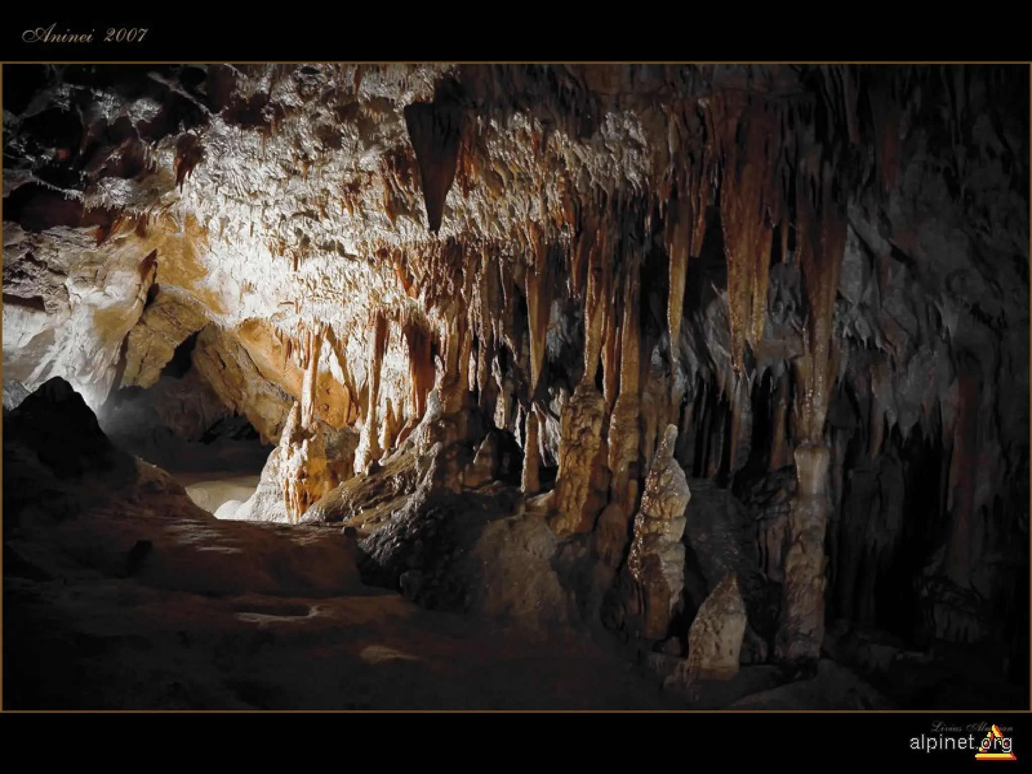 Pesteri din Romania | PPT