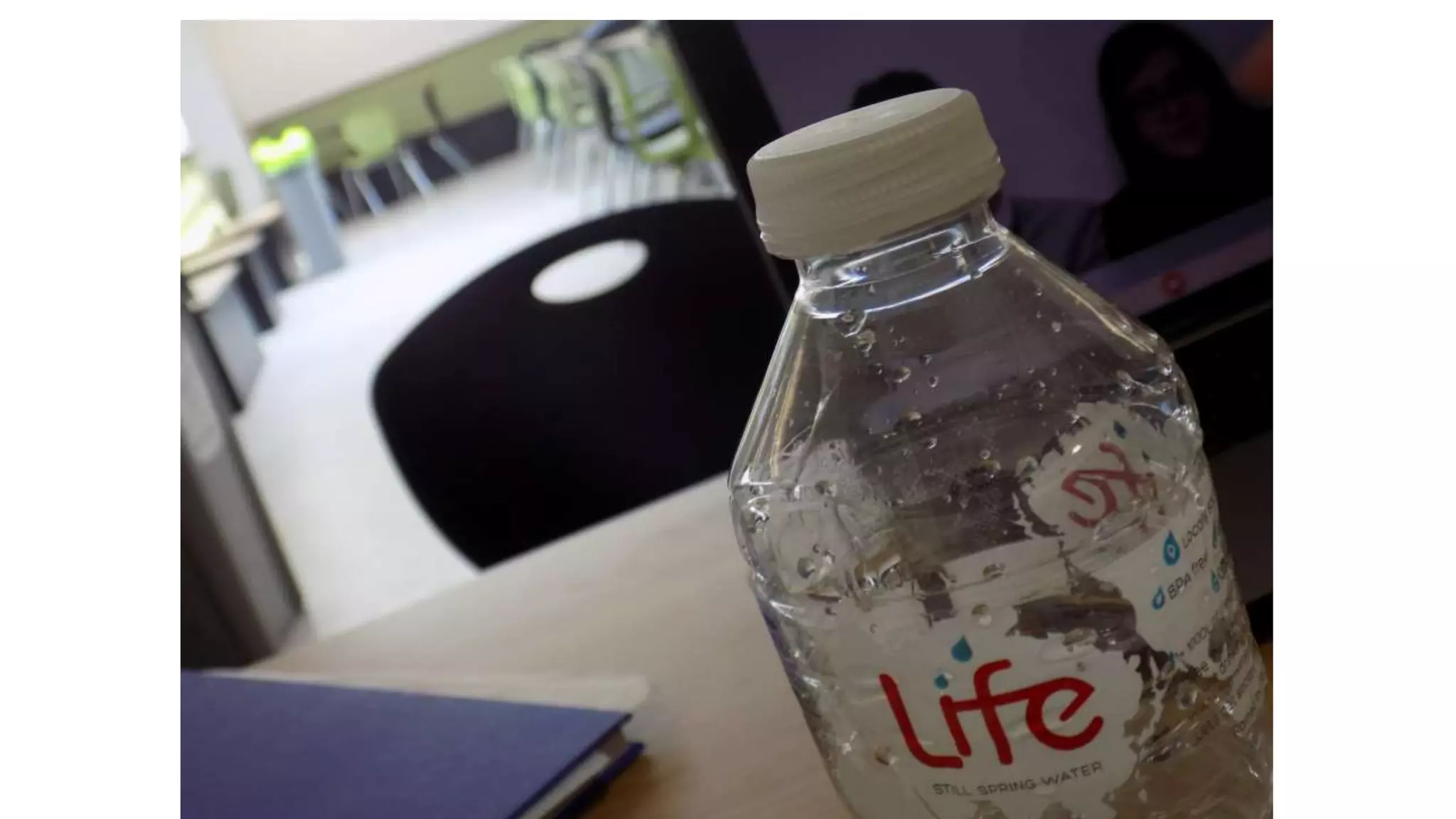 Photograoh presnetaoilkjhbvdslkjhbfdslkjhb | PPTX