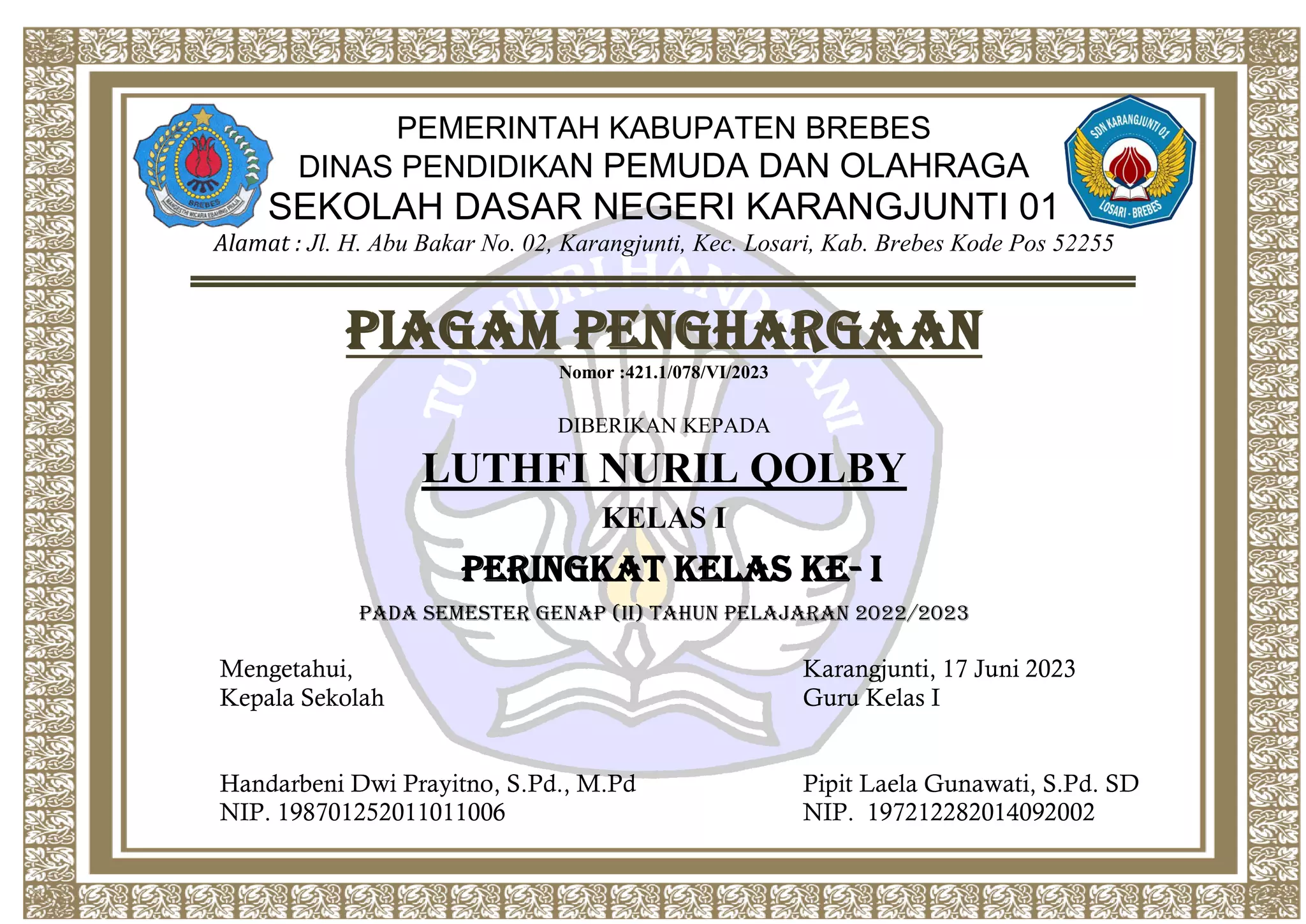 piagam-juara-kelas.pdf