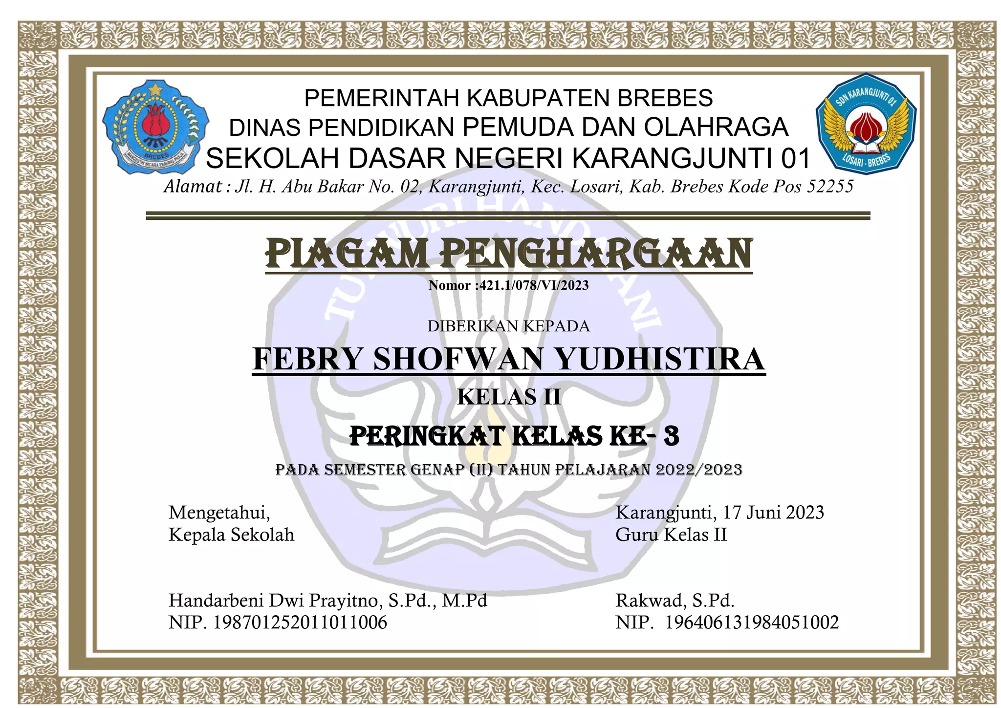 piagam-juara-kelas.pdf