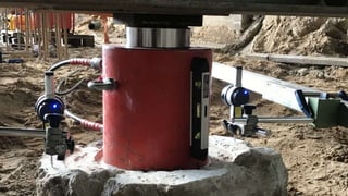 Photo Gallery: Using Motionics’ Wireless Pile Load Test Kit for ...