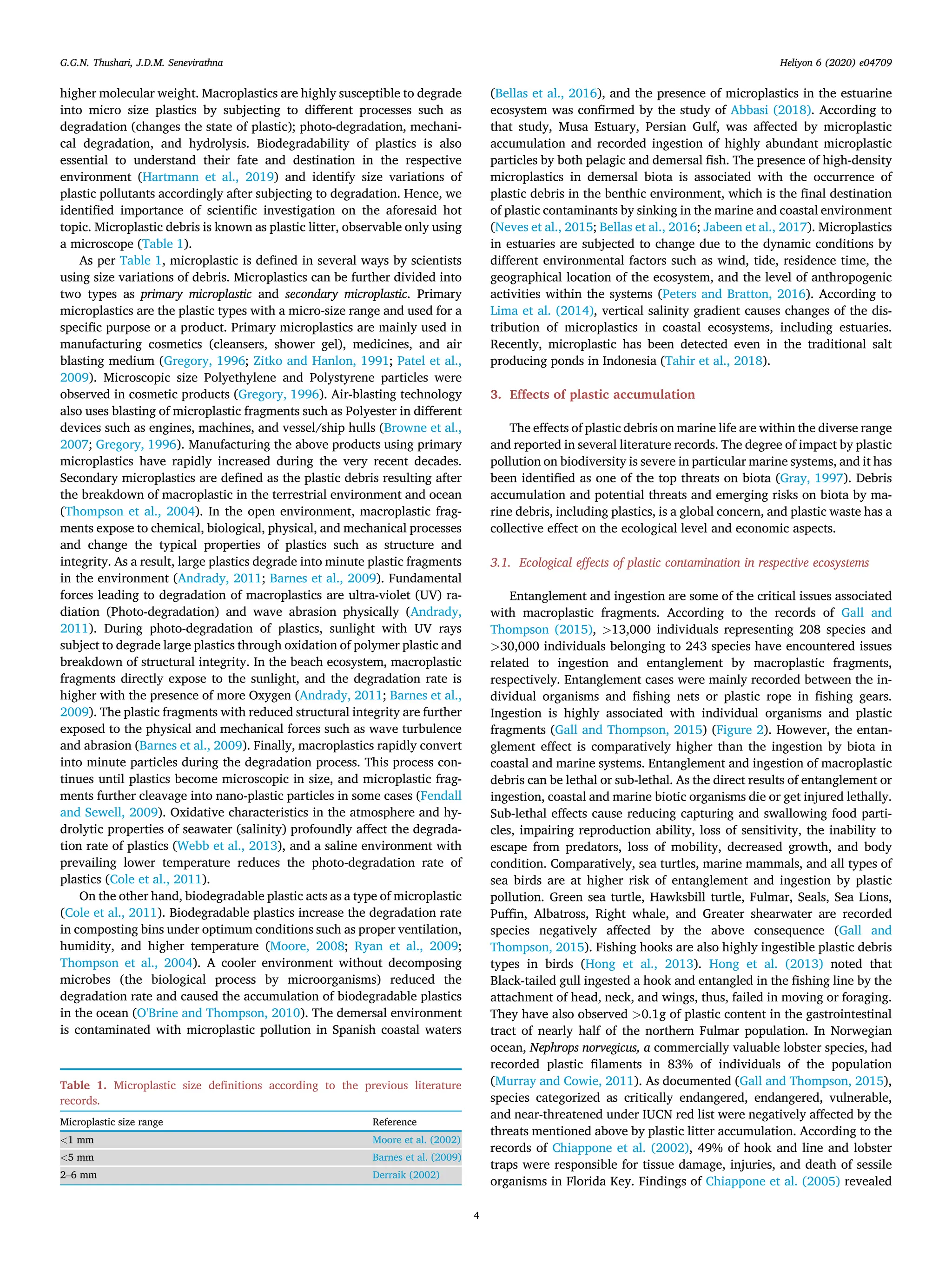 Plastic_pollution_in_the_marine_environment (1).pdf
