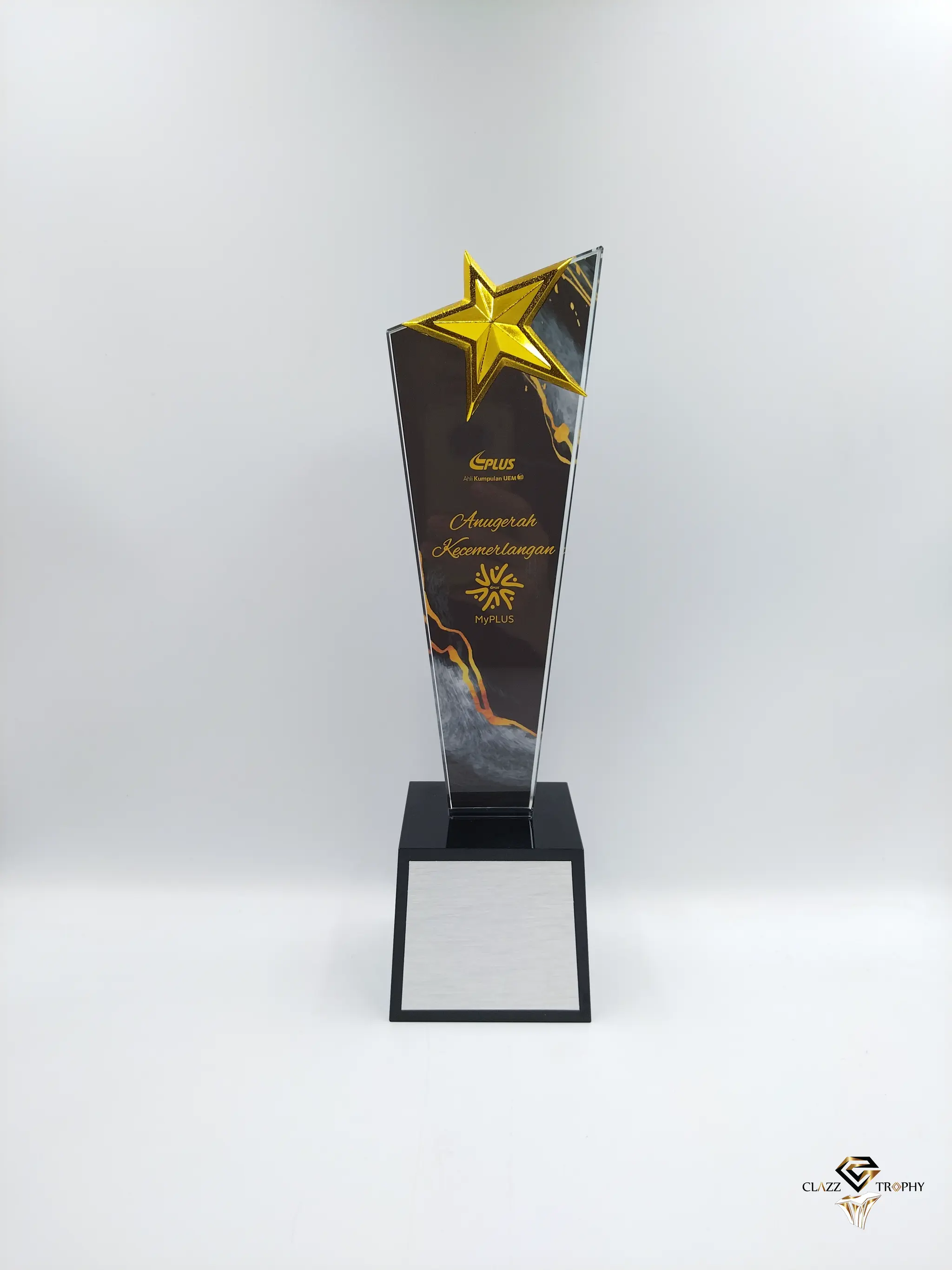 Plus UEM Crystal Trophies at Clazz Trophy Malaysia | #1 Reliable Trophy ...