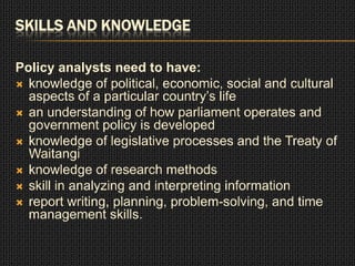 Policy analyst | PPTX