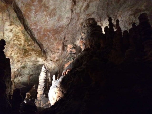 Postojna cave | PPTX