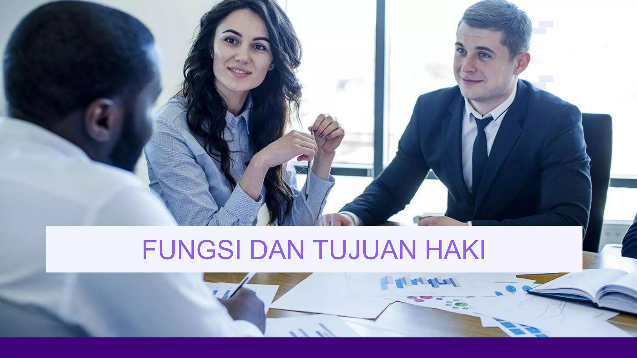 Hukum Bisnis Hak Atas Kekayaan Intelektual.pptx