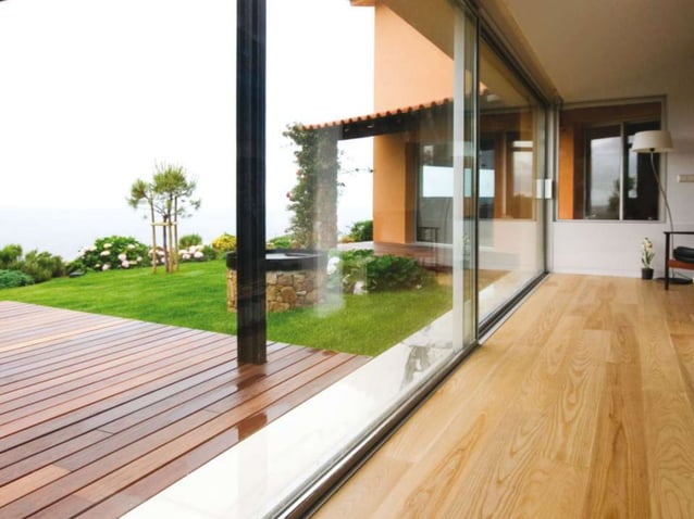 Confort 160 super performant aluminium sliding door by Sapa Building System
