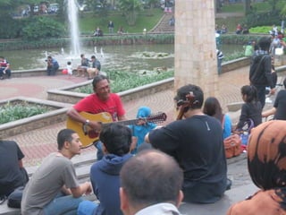 Tugas PLKJ "Hunting Park Pictures" Iqtashada 7C | PPTX