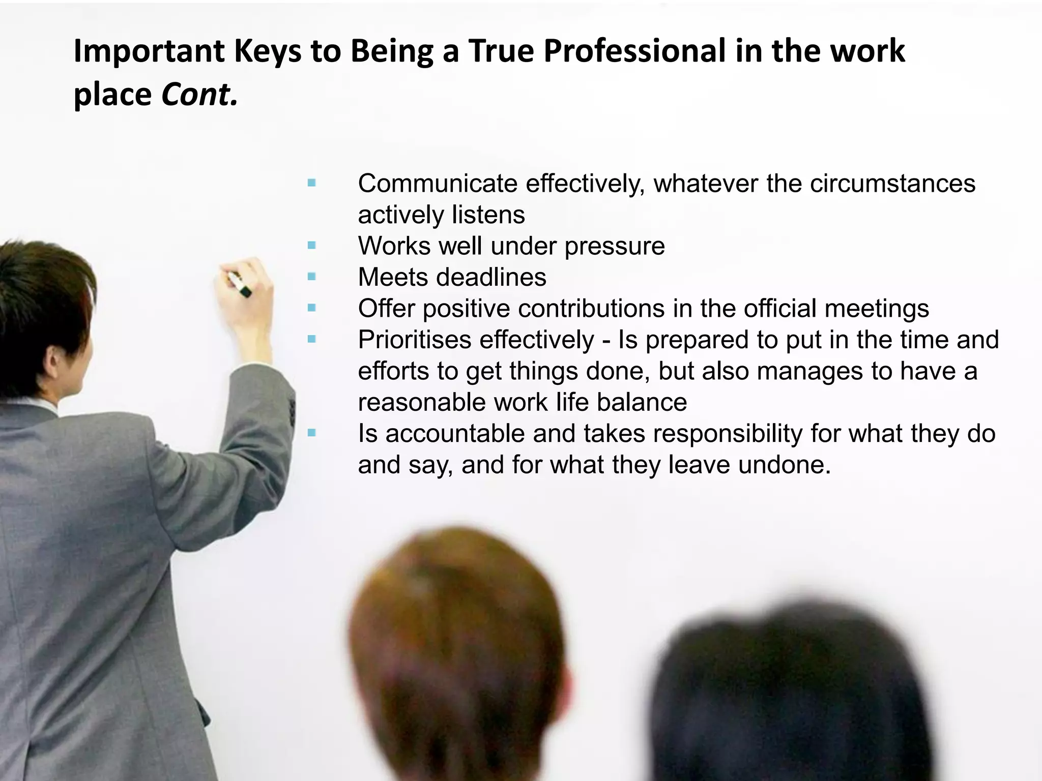 The 6 Pillars Of Professionalism In The Workplace – VNUMS