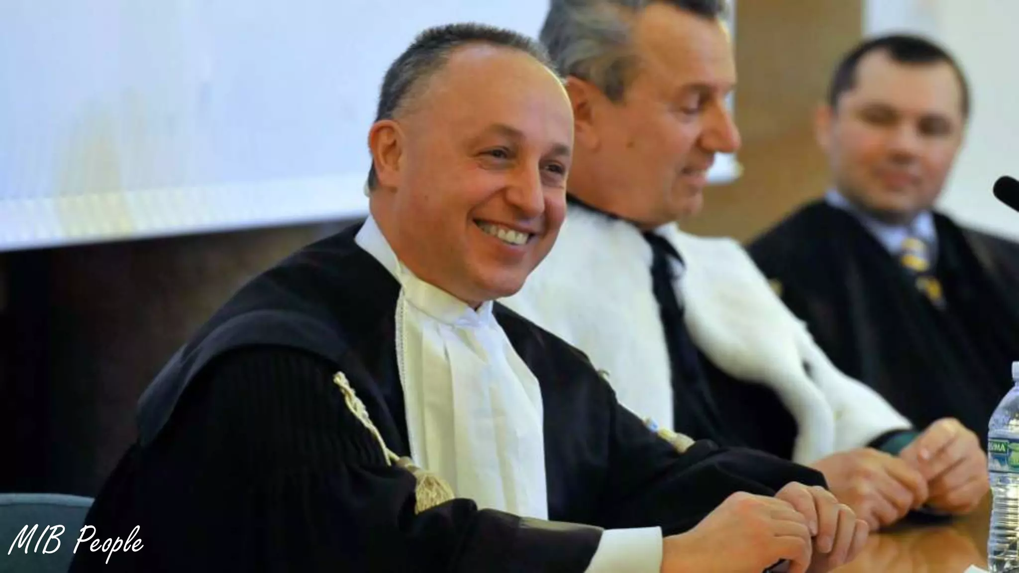 ppt-MIB-people | PPTX