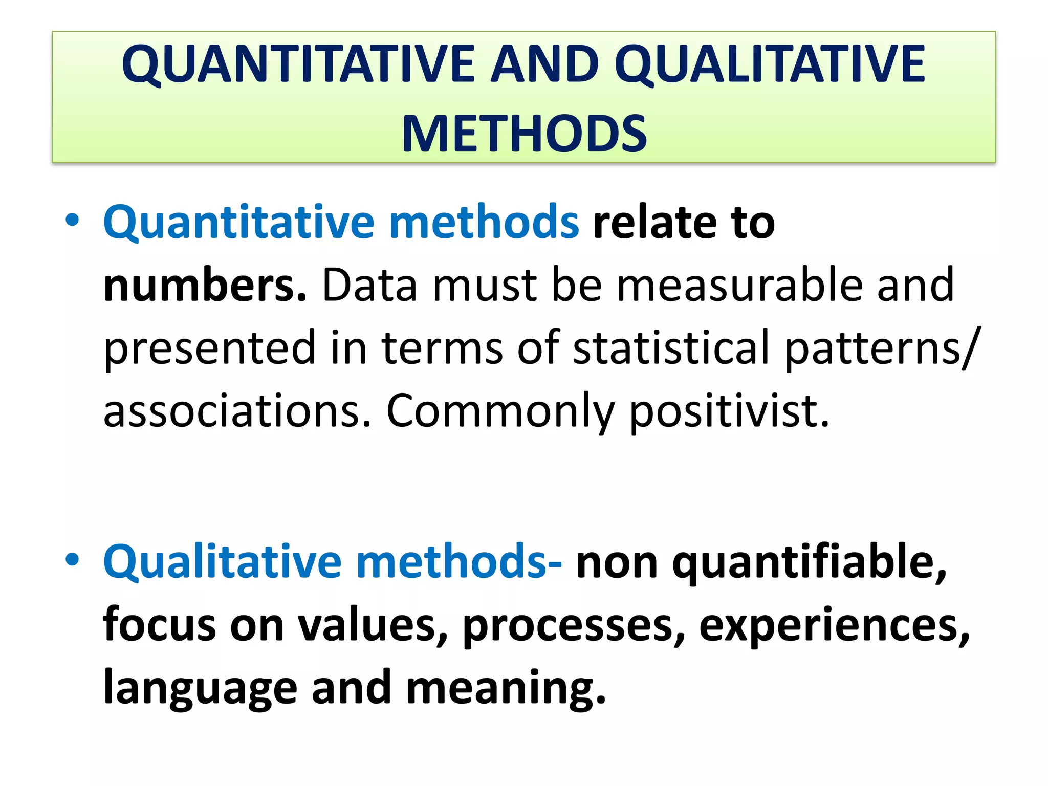 QUANTITATIVE RESEARCH vs QUALITATIVE RESEARCH.pdf