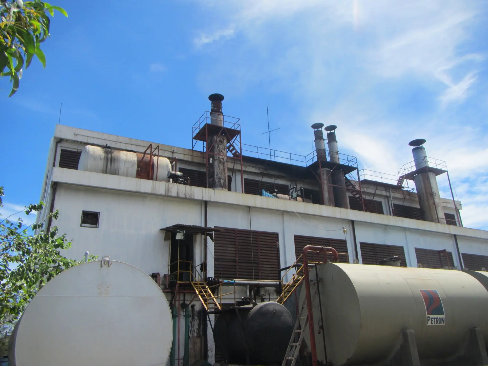 RA 8749 The Philippine Clean Air Act.ppt