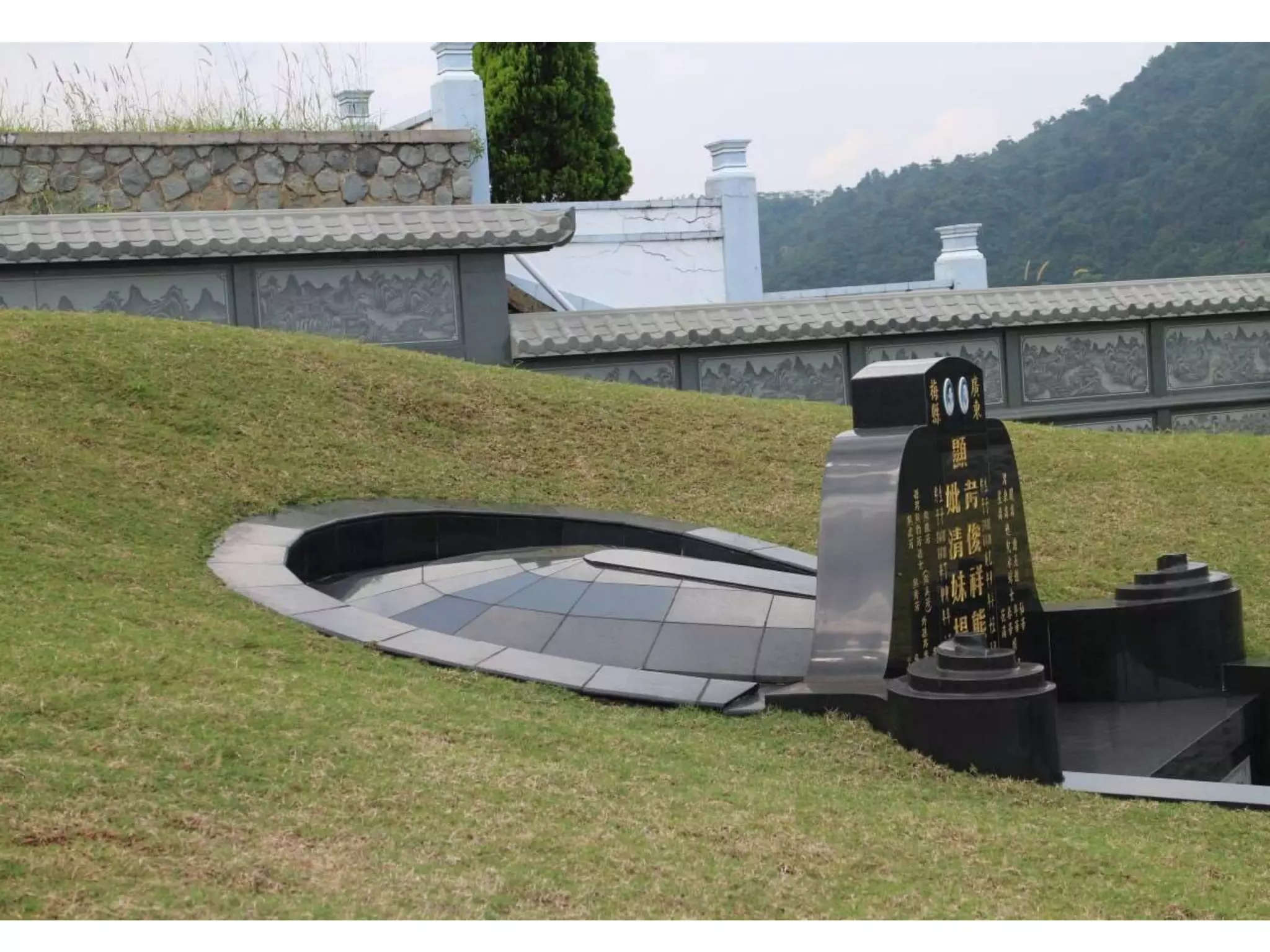 Ragam dan model makam heaven memorial park | PPT