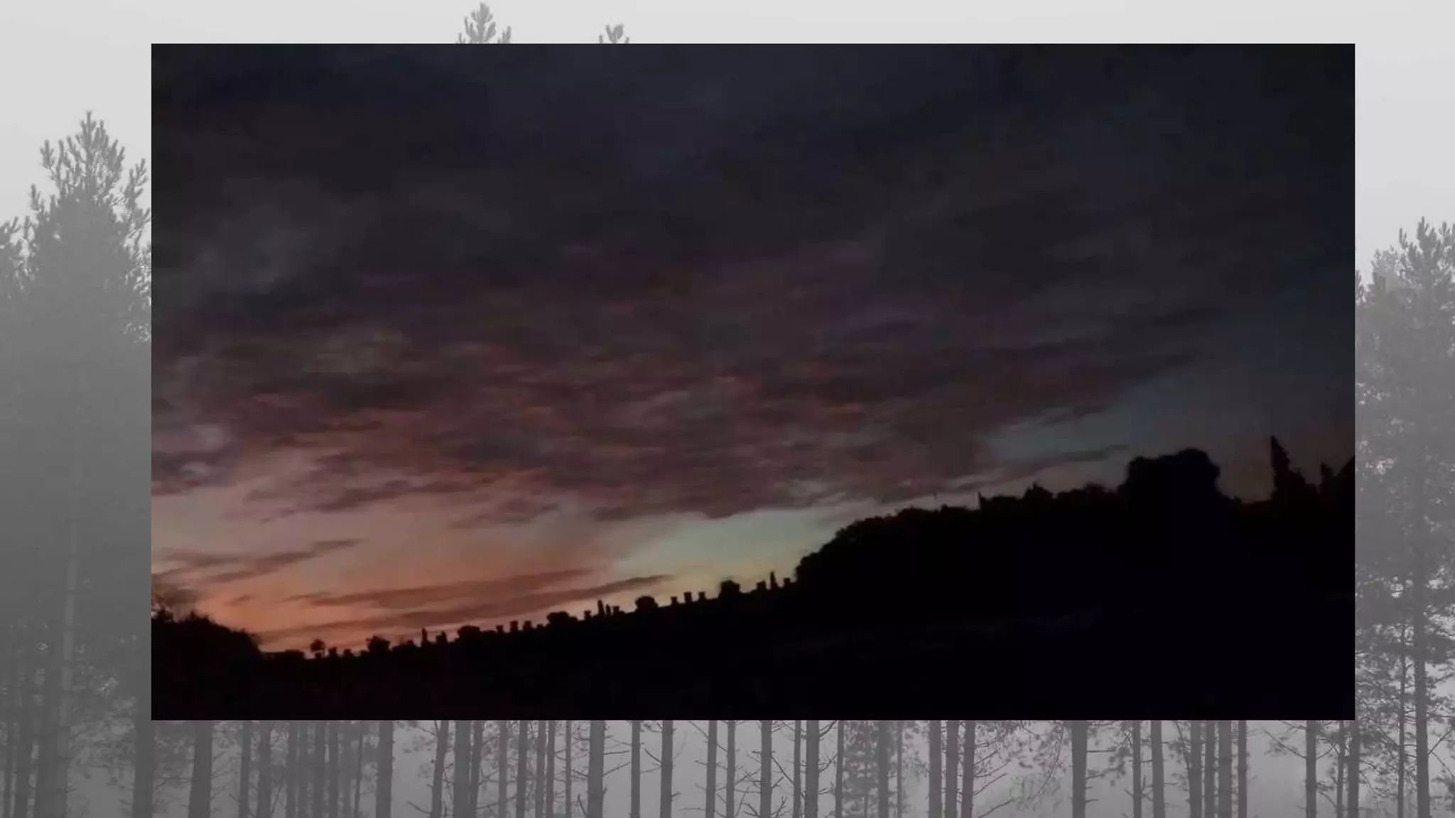 Ragam gerak dan pola lantai tari pendet | PPT