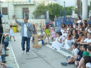 Ο ΣΥΓΓΡΑΦΕΑΣ ΒΑΓΓΕΛΗΣ ΗΛΙΟΠΟΥΛΟΣ ΣΤΟ ΣΧΟΛΕΙΟ ΜΑΣ ΣΤΑ ΠΛΑΙΣΙΑ ...