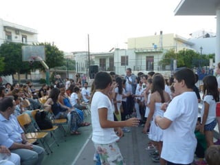 Ο ΣΥΓΓΡΑΦΕΑΣ ΒΑΓΓΕΛΗΣ ΗΛΙΟΠΟΥΛΟΣ ΣΤΟ ΣΧΟΛΕΙΟ ΜΑΣ ΣΤΑ ΠΛΑΙΣΙΑ ...